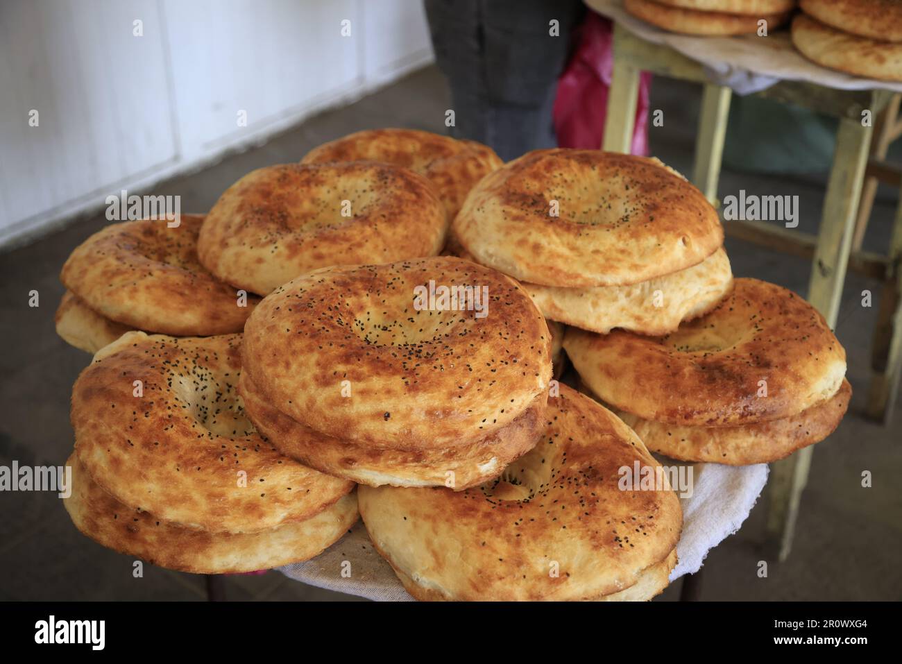 Tashkent bread chorsu hi-res stock photography and images - Alamy