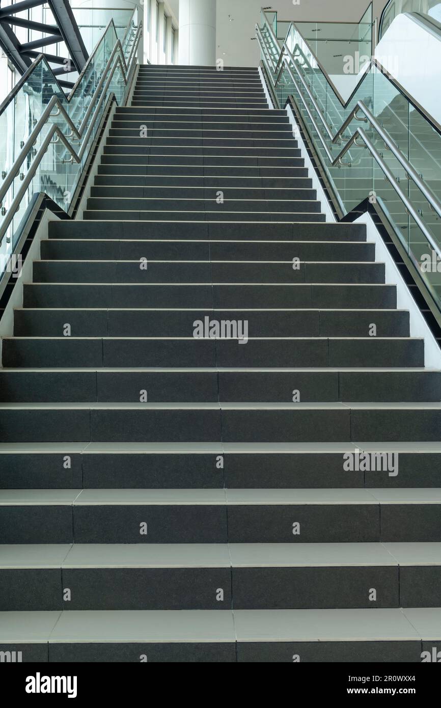 Spiral staircase modern office building hi-res stock photography and ...