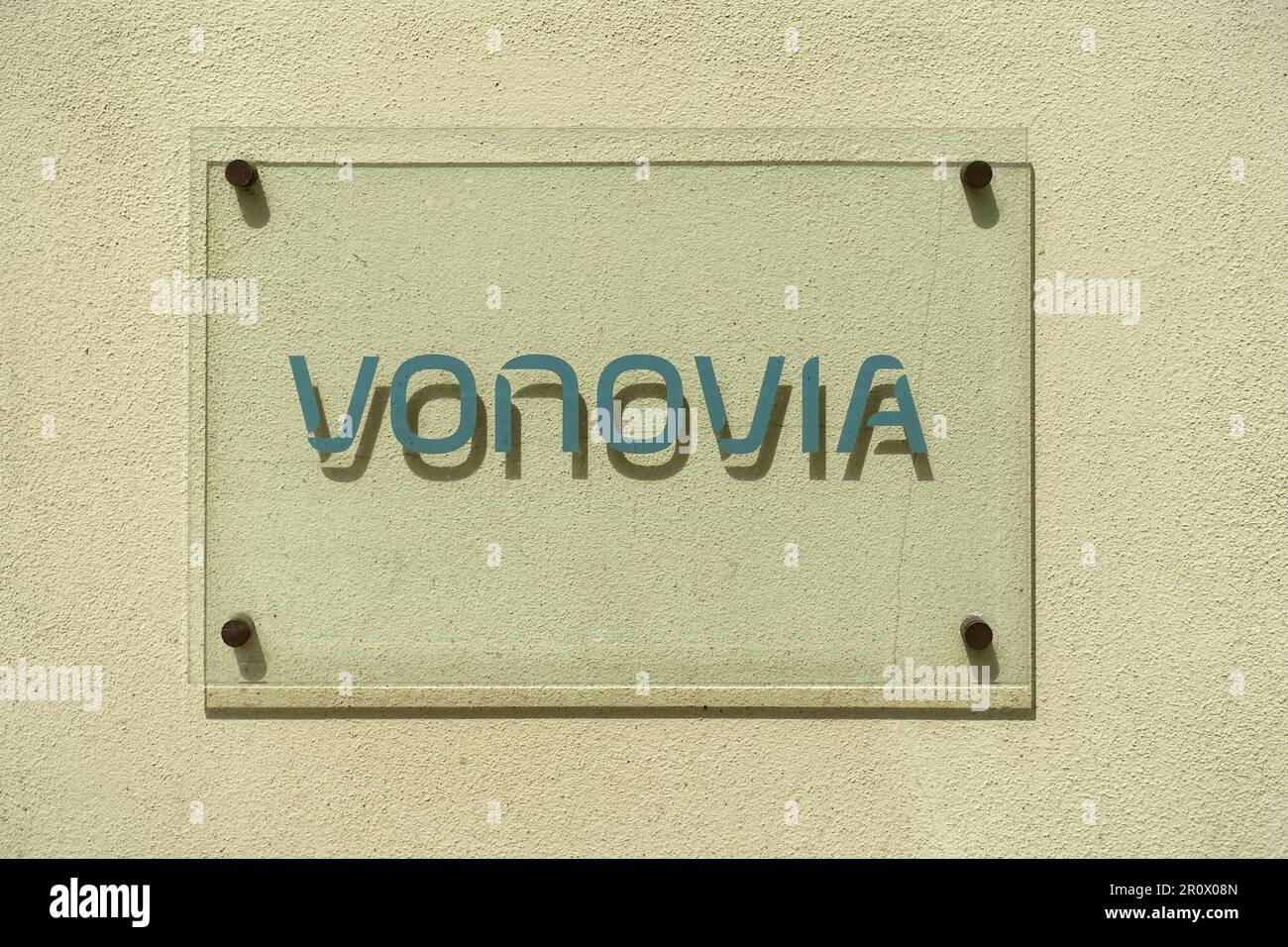 Vonovia logo hi-res stock photography and images - Alamy
