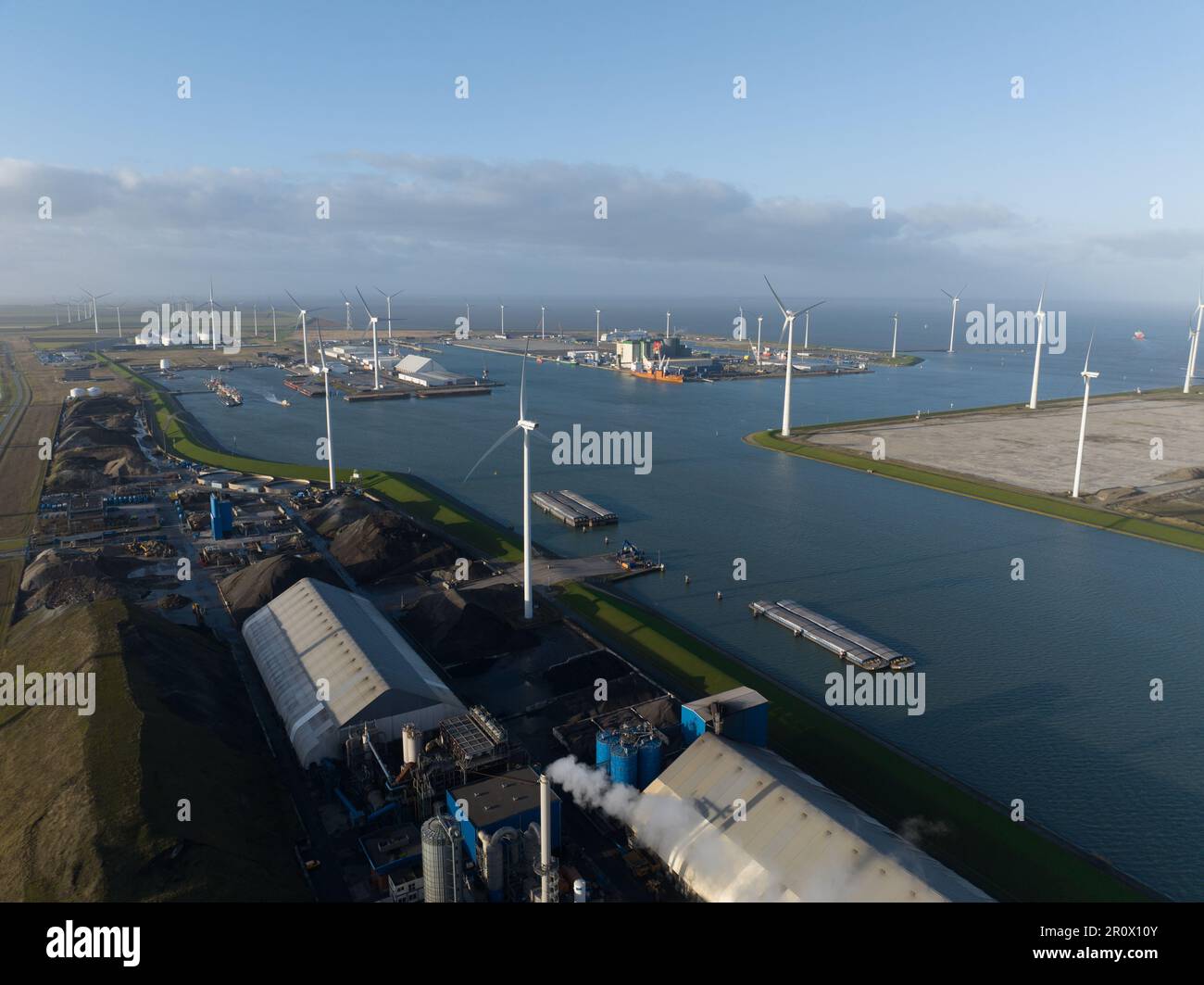 Discover the fascinating connection between wind energy and maritime ...