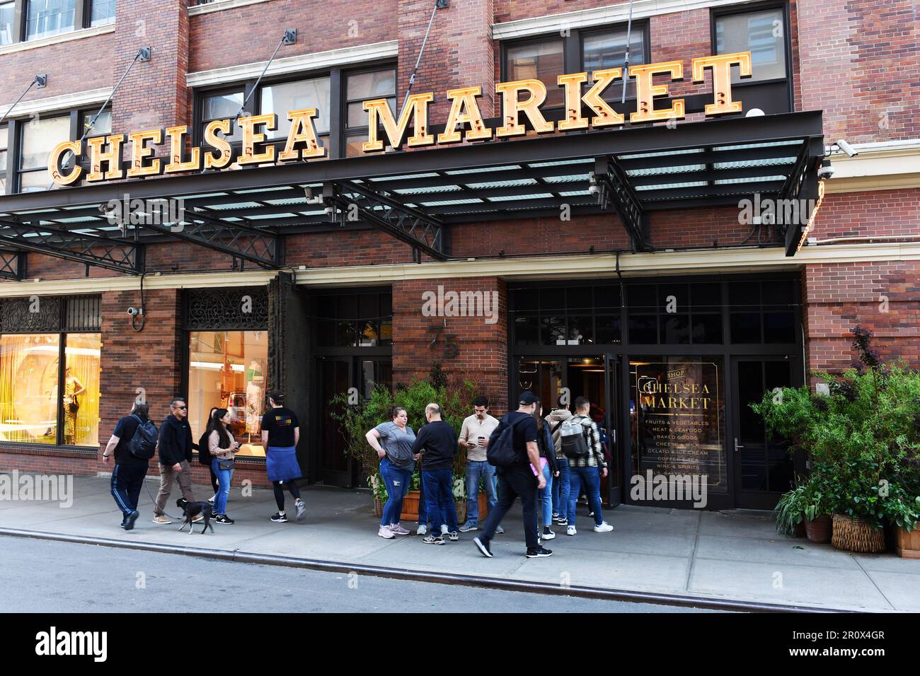 Chelsea Market - Street Scene New York City - USA Stock Photo - Alamy