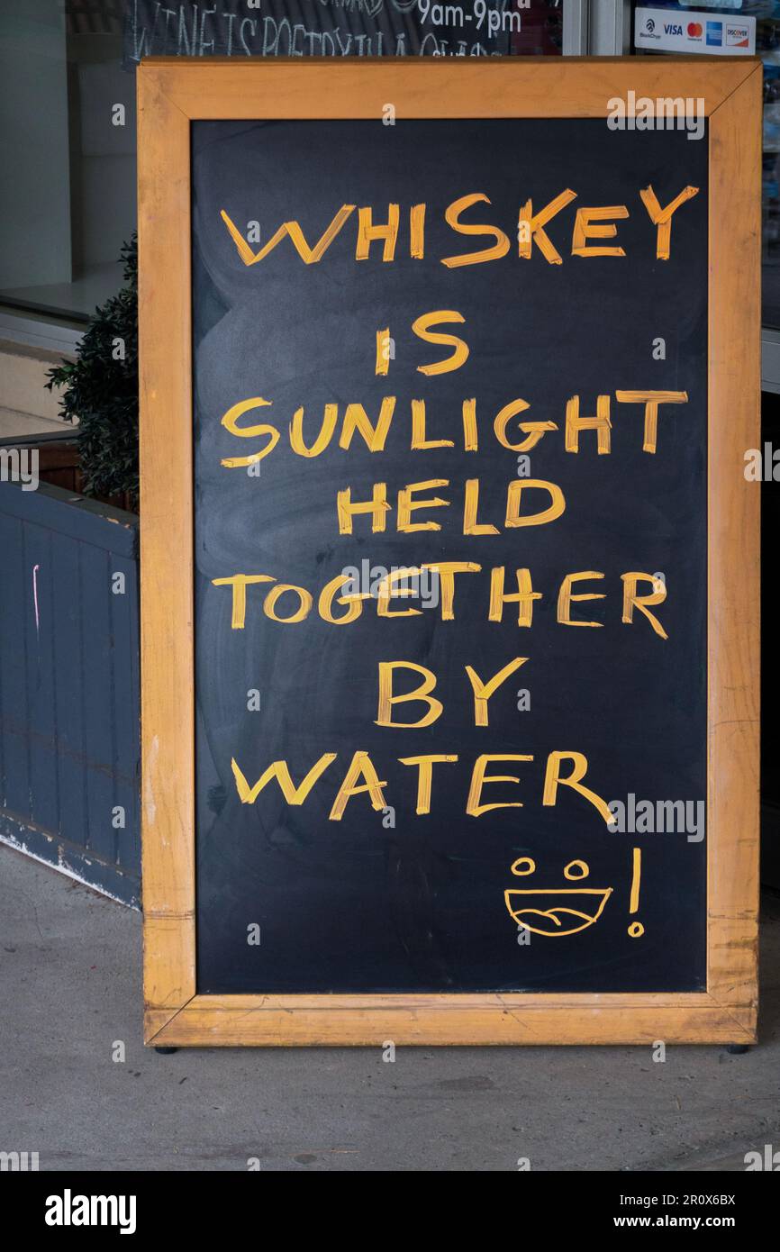 Sunlight held together by water hi-res stock photography and images - Alamy