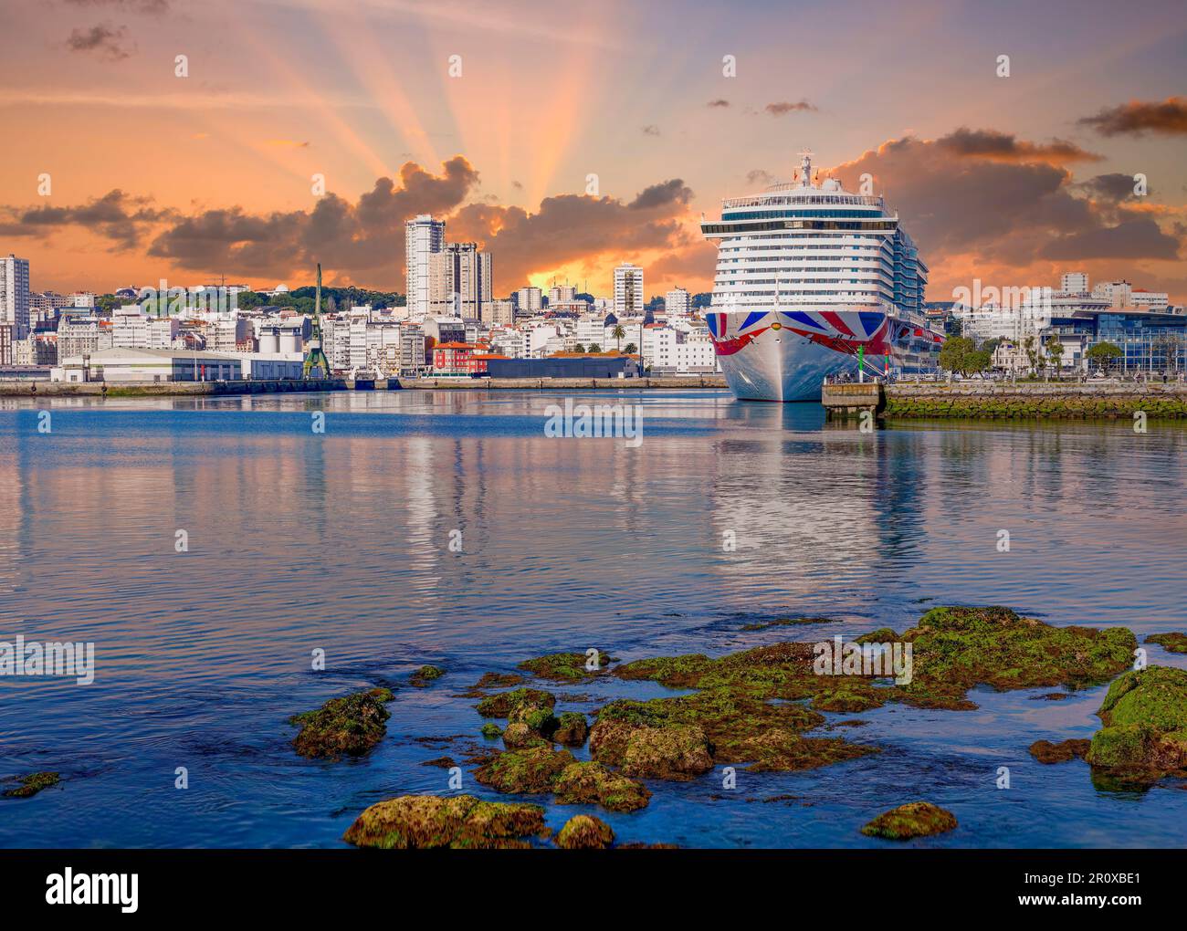 P and o arvia hi-res stock photography and images - Alamy