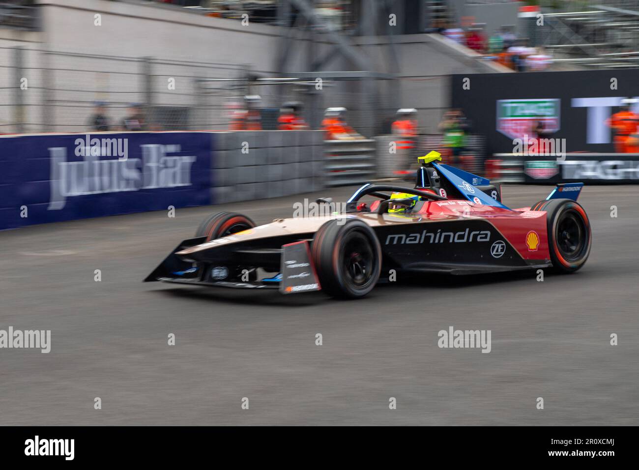 Oliver Rowland (Mahindra Formula E team) competes during the 2023 ...