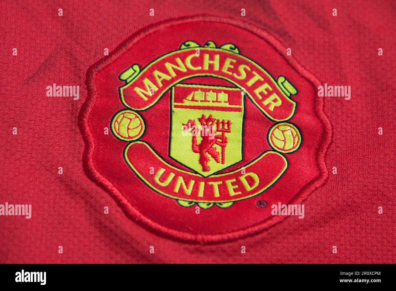 Manchester United's crest Stock Photo - Alamy