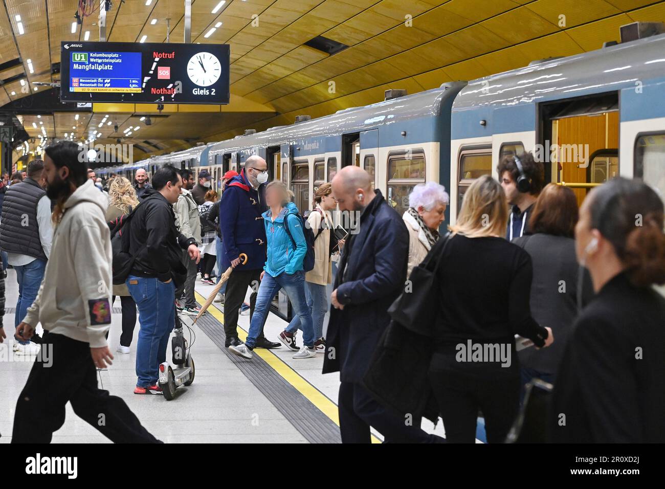 Incoming subway in Munich, train, train. Commuters, local public ...