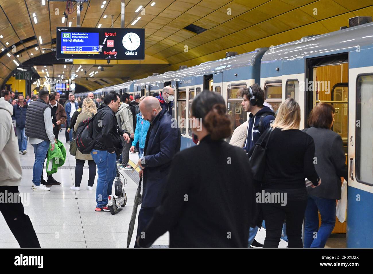 Incoming subway in Munich, train, train. Commuters, local public ...