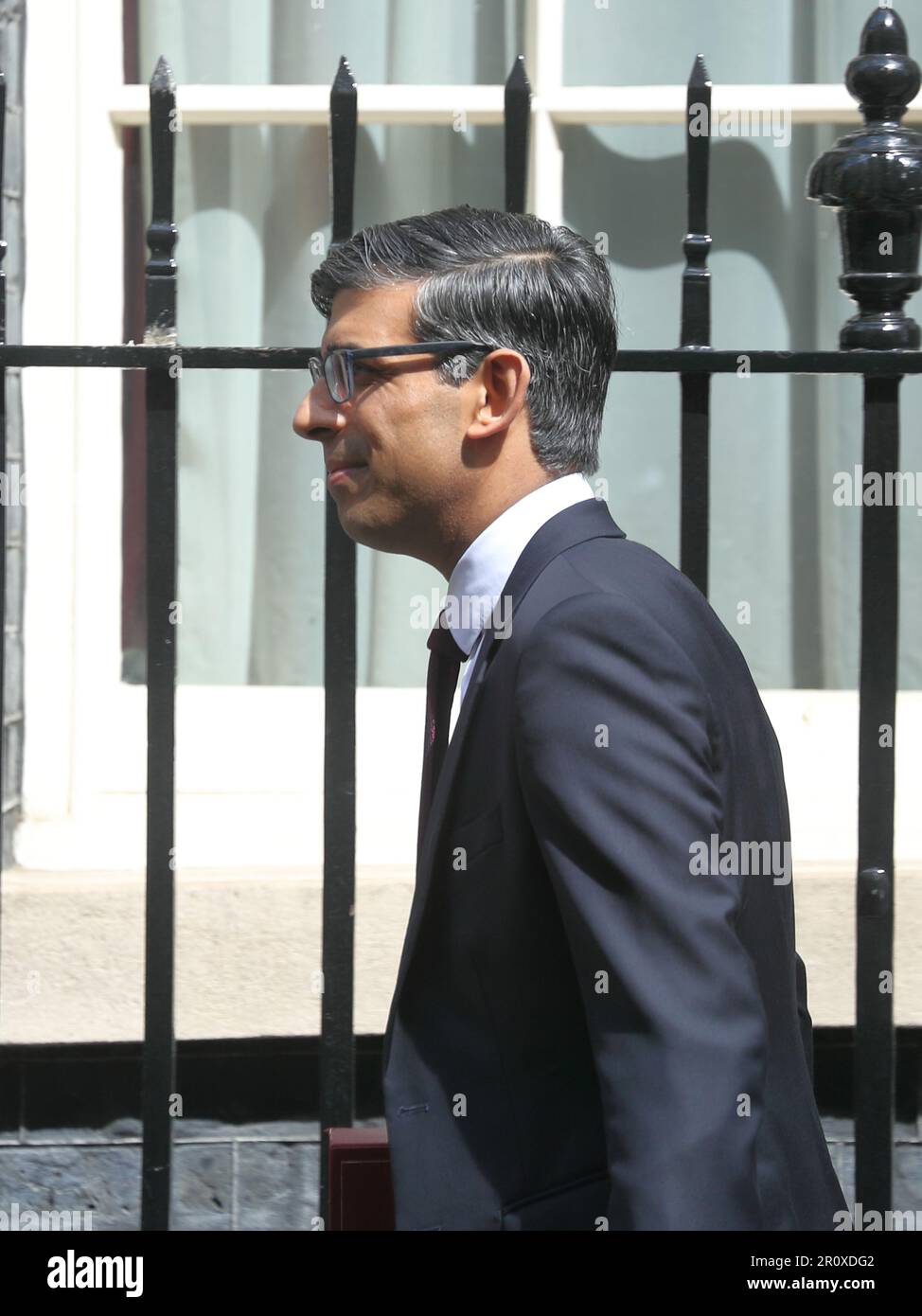 London, UK. 10th May, 2023. British Prime Minister Rishi Sunak leaves No 10 Downing Street to ...