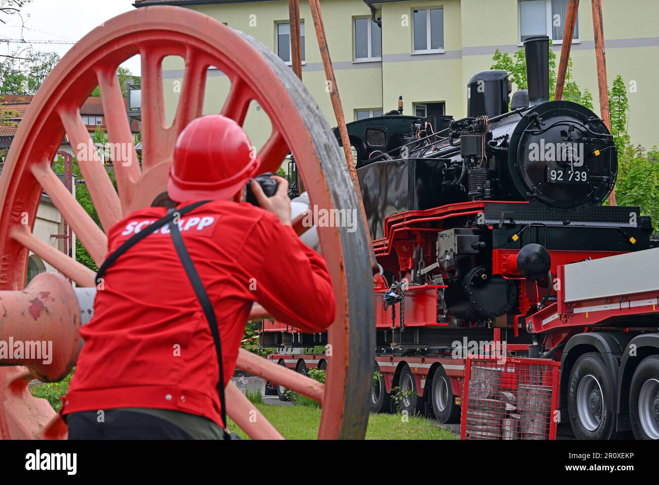 Meiningen, Germany. 10th May, 2023. A Prussian T13 steam locomotive is ...