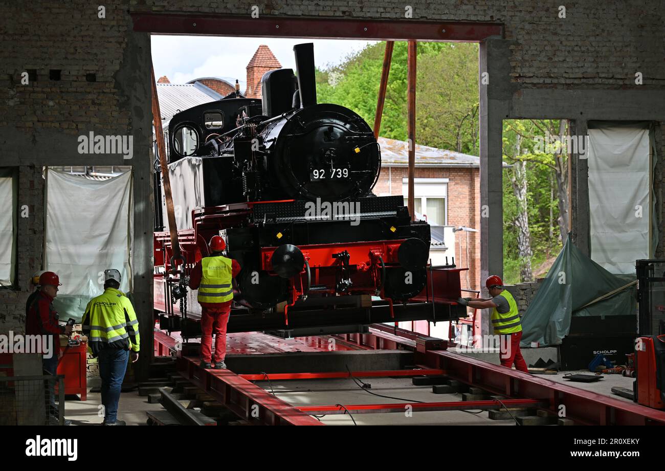 Meiningen, Germany. 10th May, 2023. A Prussian T13 steam locomotive is ...