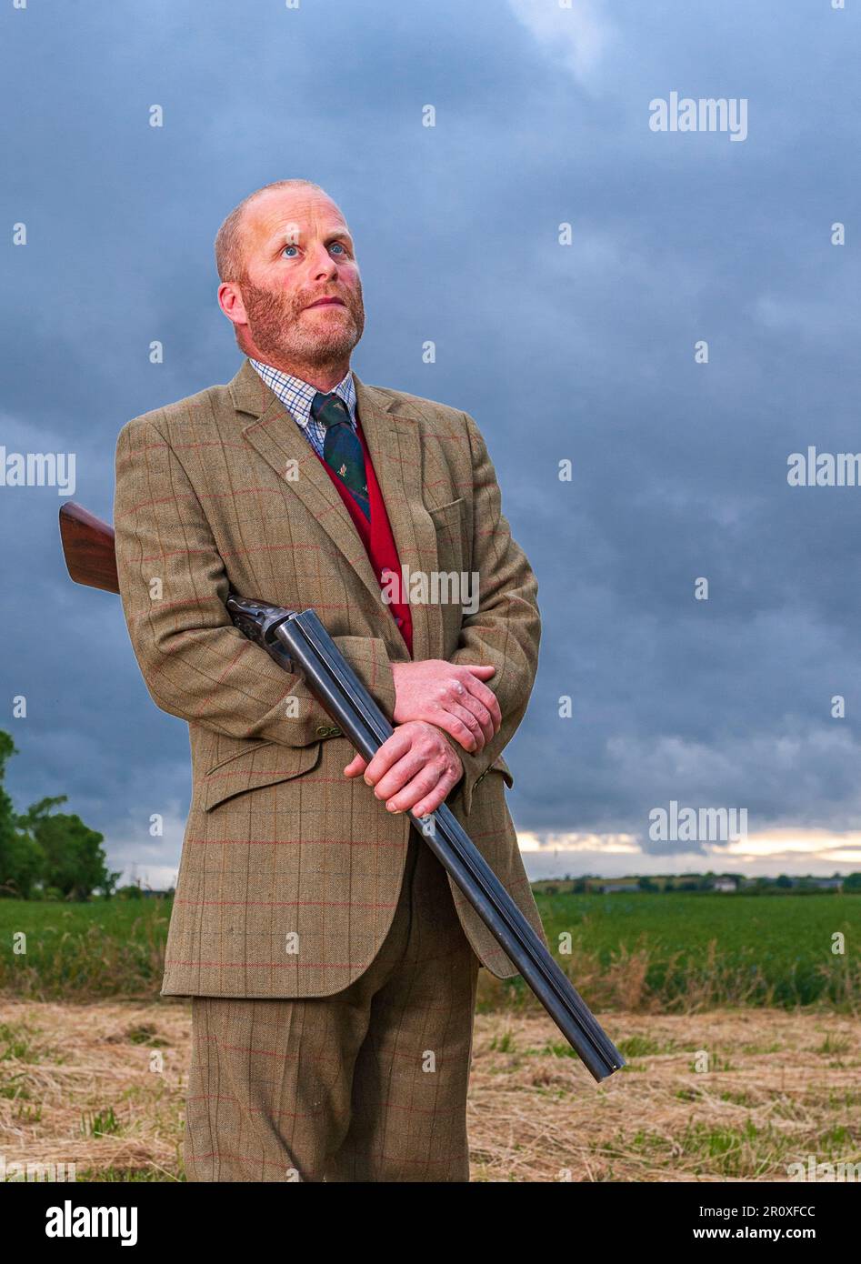 Man in an expensive suit uk hi-res stock photography and images - Alamy