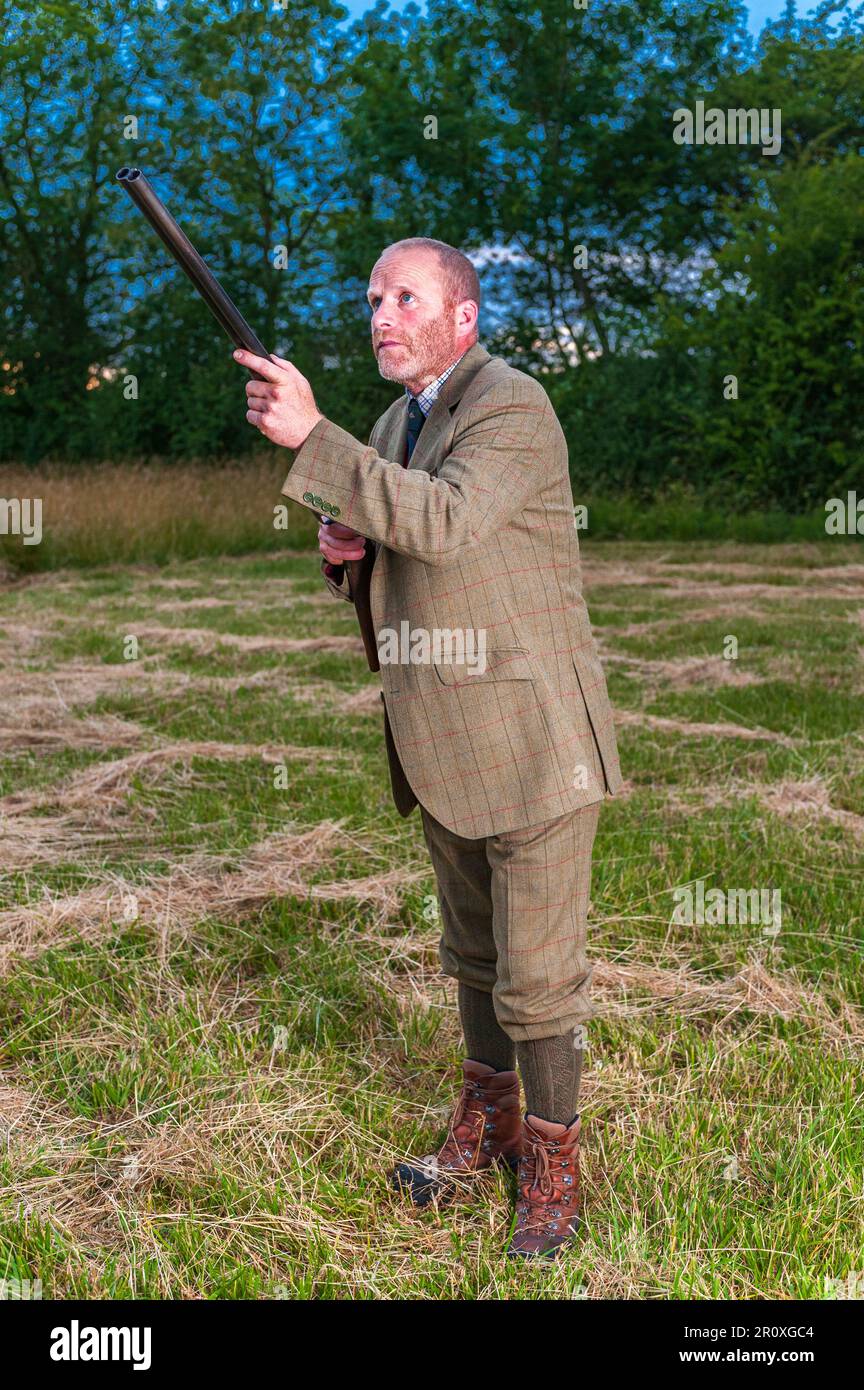 Light gun hi-res stock photography and images - Alamy