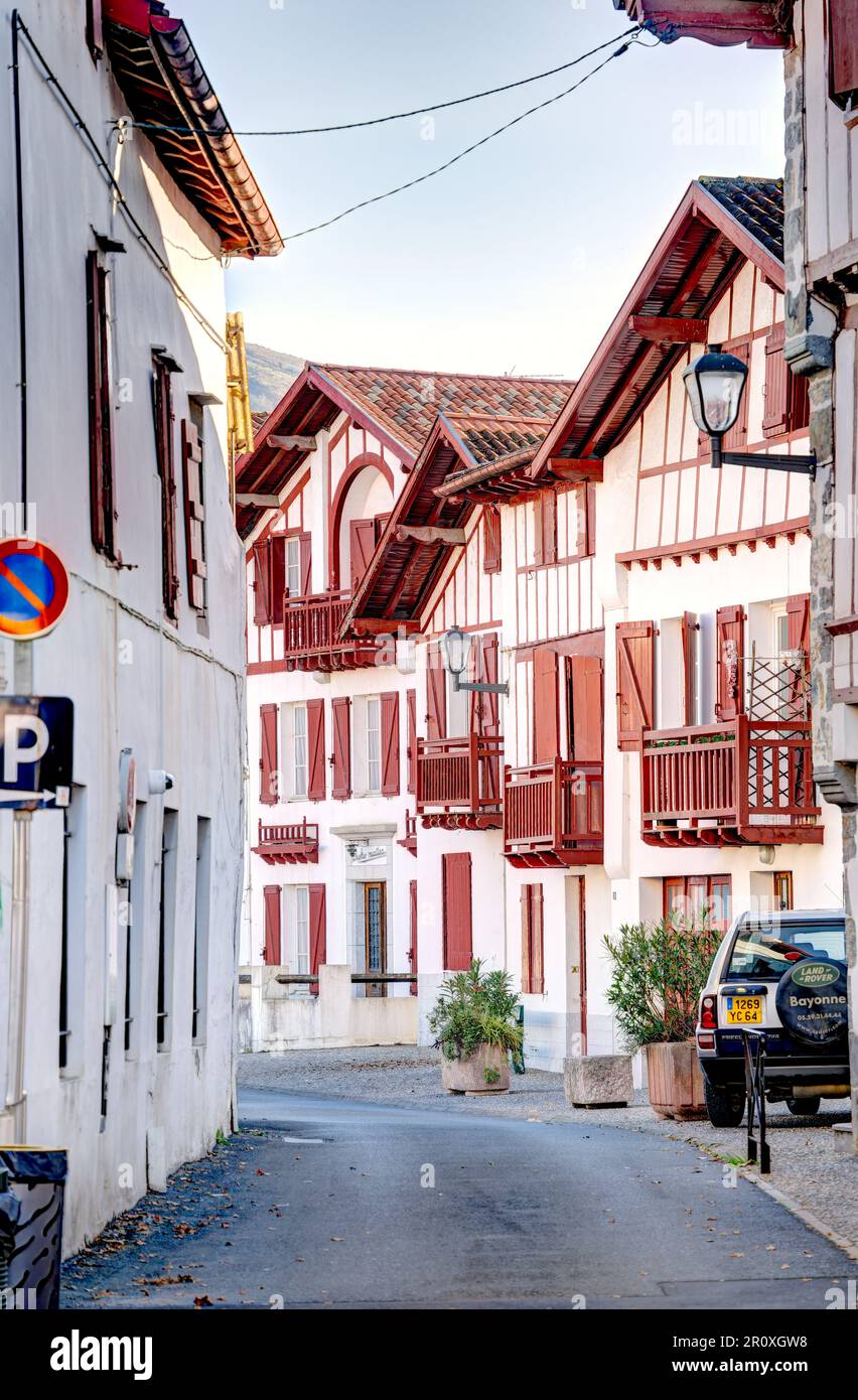 Espelette hi-res stock photography and images - Alamy