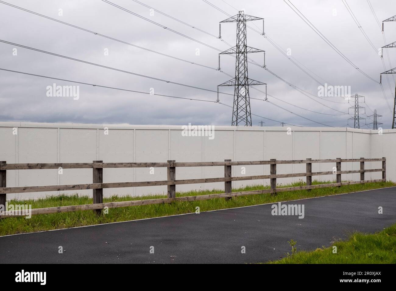 Construction site power lines hi-res stock photography and images - Alamy