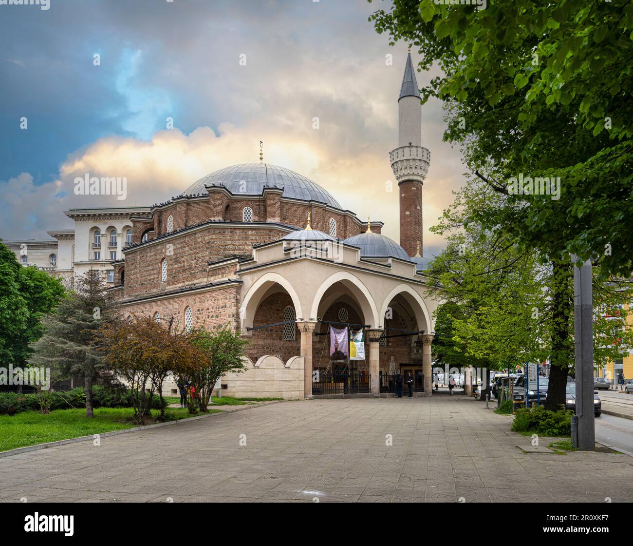 Islam exterior hi-res stock photography and images - Alamy