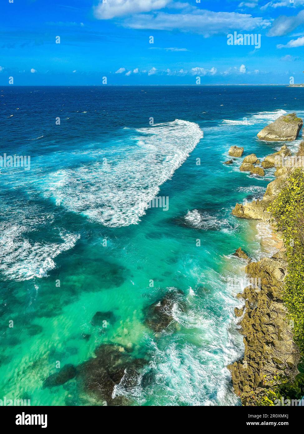 Blue Point Beach Ungasan, Pantai Suluban in Uluwatu Beach, Bali ...