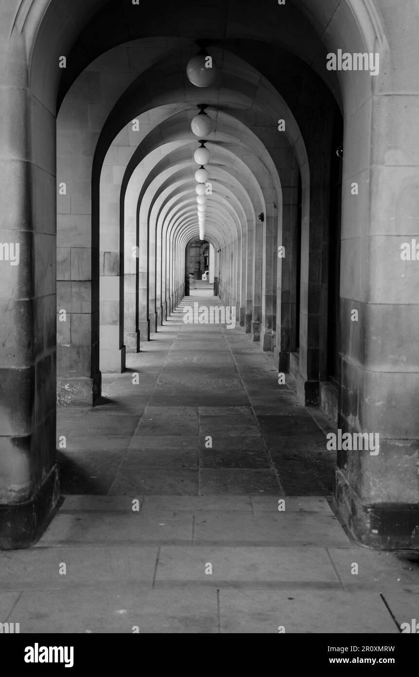 Arches path pathway hi-res stock photography and images - Alamy