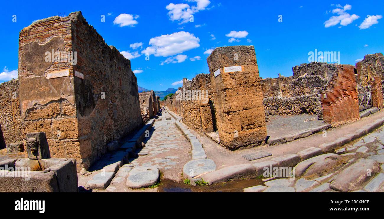Ruins of Pompei, Ancient Roman Ruins, UNESCO Worl Heritage Site, Pompei ...