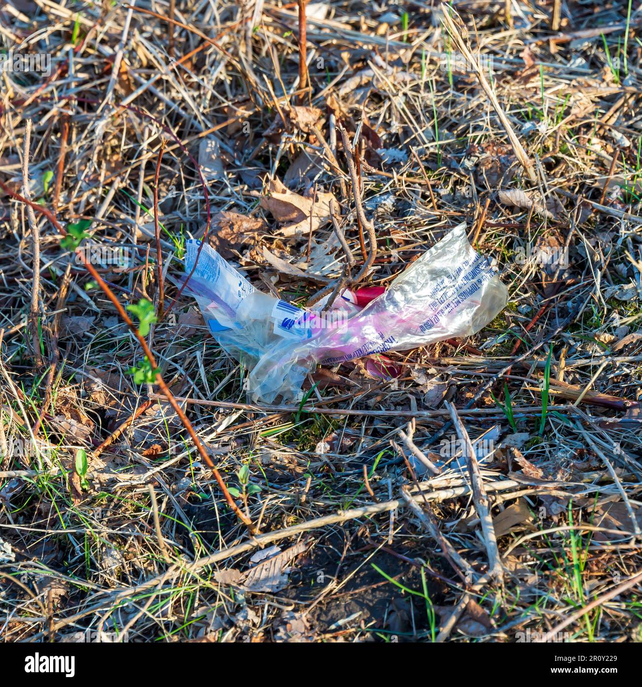 Plastic littering hi-res stock photography and images - Alamy
