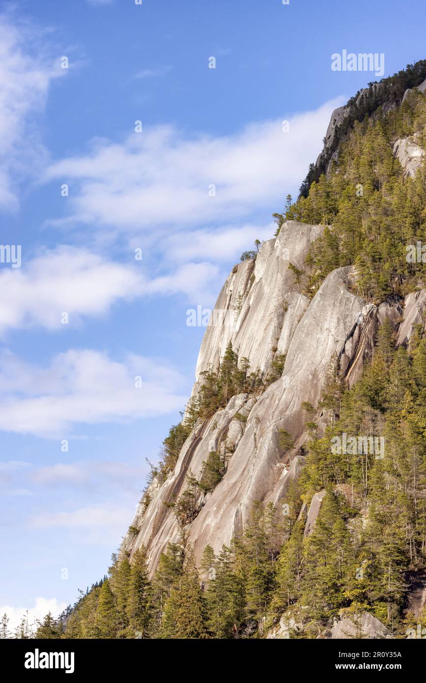 Cliffs of the squamish chief hi-res stock photography and images - Alamy