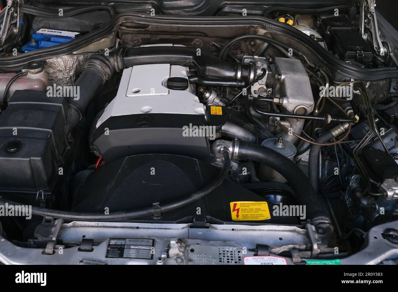 Close up old Mercedes car engine details Stock Photo - Alamy