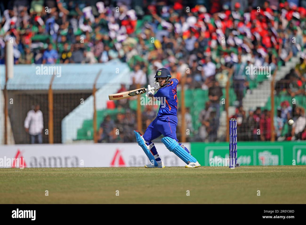 Ishan kishan wk hi-res stock photography and images - Alamy