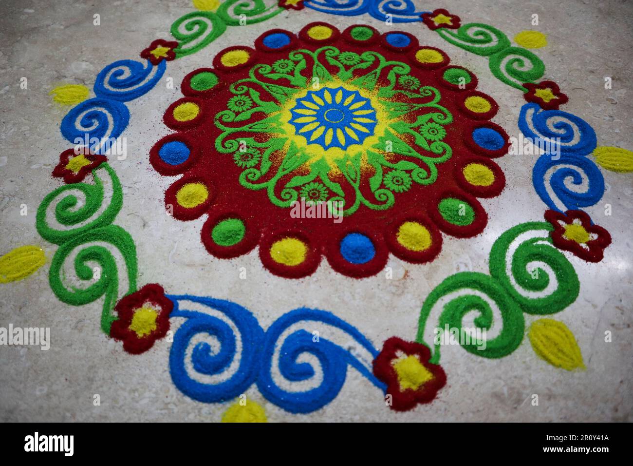 Rangoli designs for Diwali and all Indian festivals. Rangoli or ...