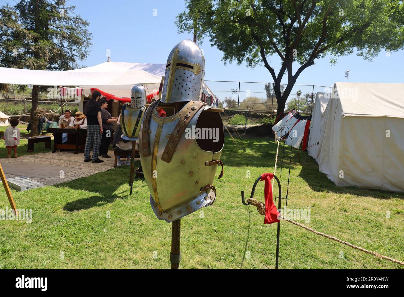 Renaissance period armor hi-res stock photography and images - Alamy