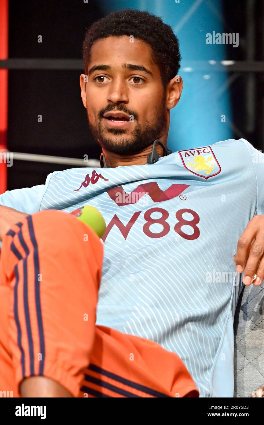 Alfred Enoch auf der German Comic Con Spring Edition in der Messe ...