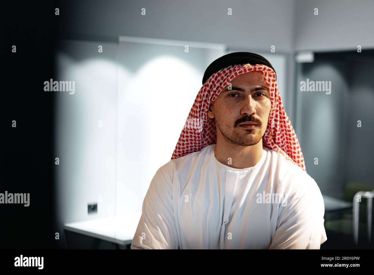 Male middle east ceo hi-res stock photography and images - Alamy