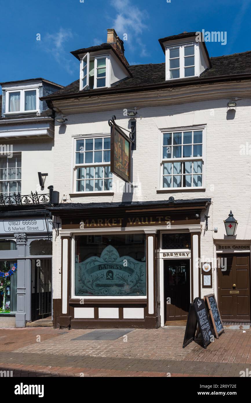 The Market Vaults pub in Market Street, Tamworth, Staffordshire Stock ...