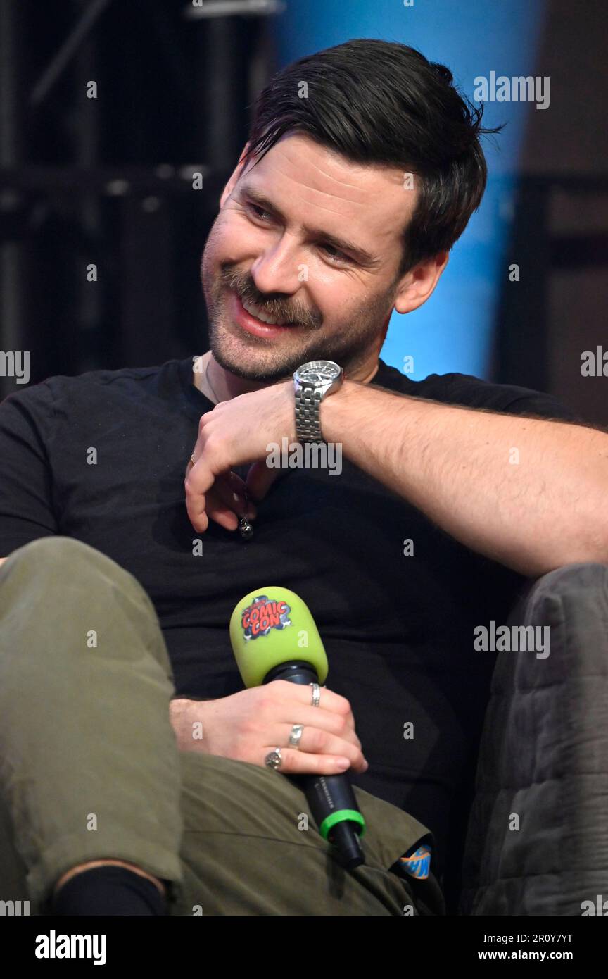 Mark rowley hi-res stock photography and images - Alamy