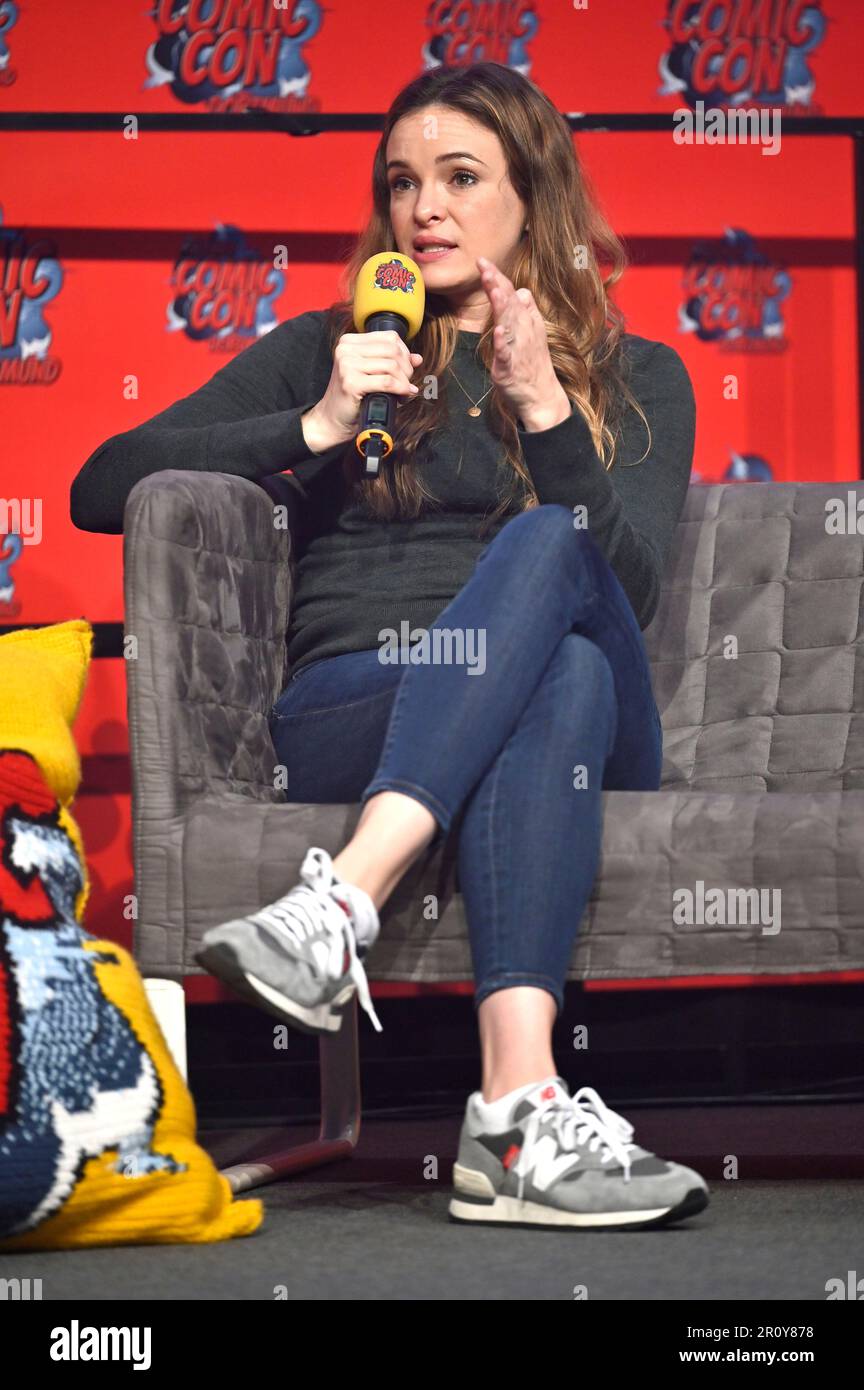 Danielle Panabaker auf der German Comic Con Spring Edition in der Messe ...