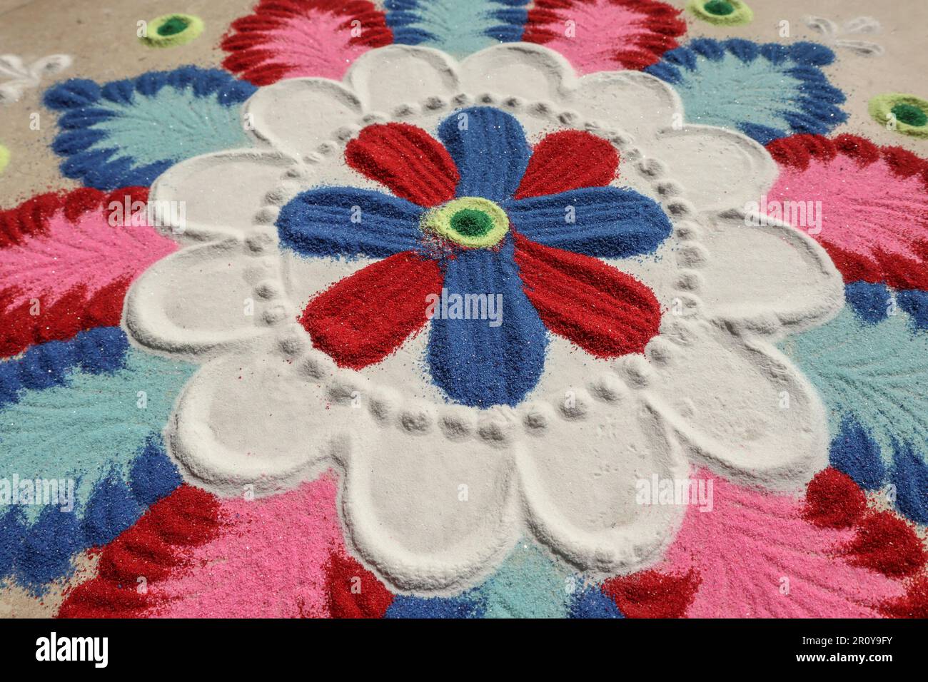 Rangoli designs for Diwali and all Indian festivals. Rangoli or ...