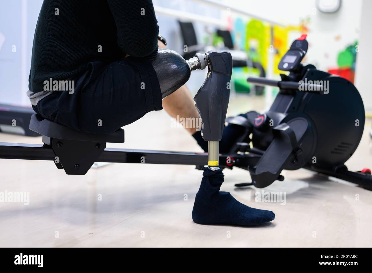 Disabled athlete patient with physical disability doing exercise Stock ...