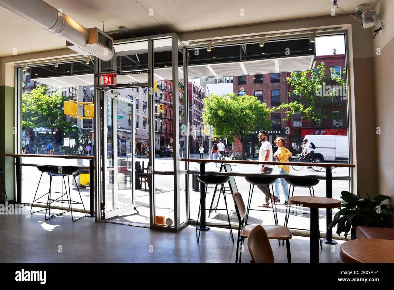 Passers-by on the sidewalk - Street Scene New York City - USA Stock ...