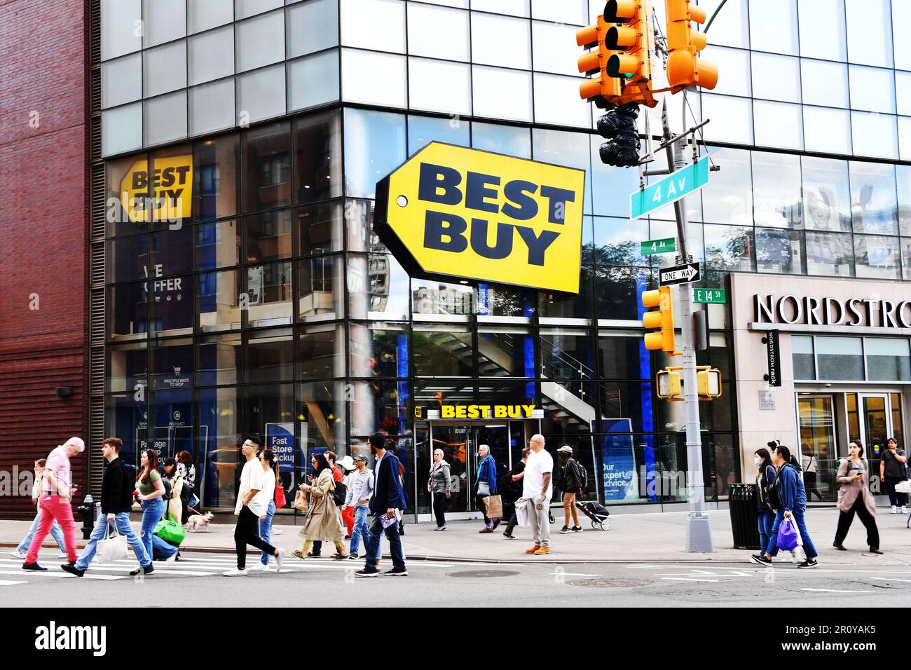 The Best Buy electronics store in a busy Union Square in New York ...