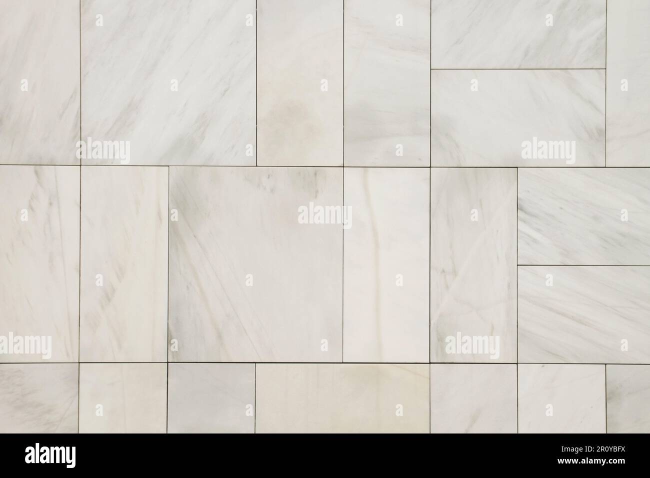 Facing tiles hi-res stock photography and images - Alamy