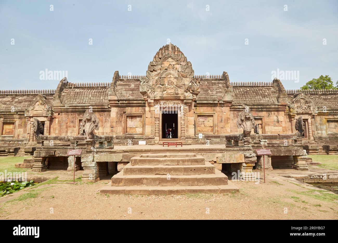 The Khmer Temple of Phnom Rung, Built Atop a Volcano in Buriram ...