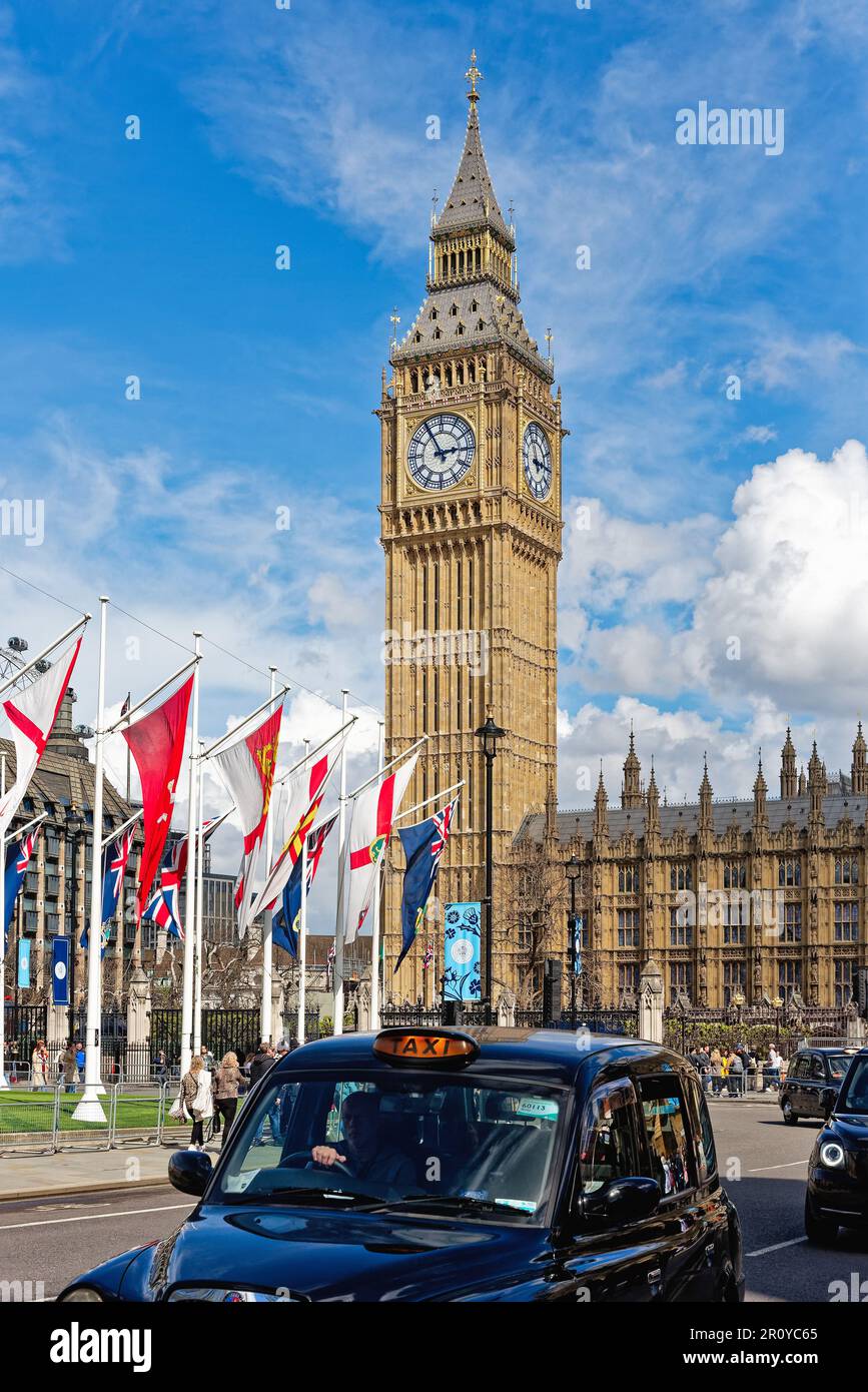 Big Ben or Elizabeth clock tower after extensive renovation on a sunny ...