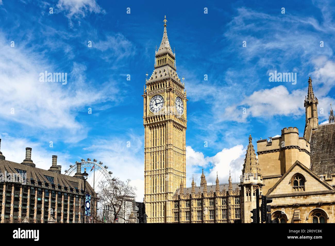 Big Ben or Elizabeth clock tower after extensive renovation on a sunny ...