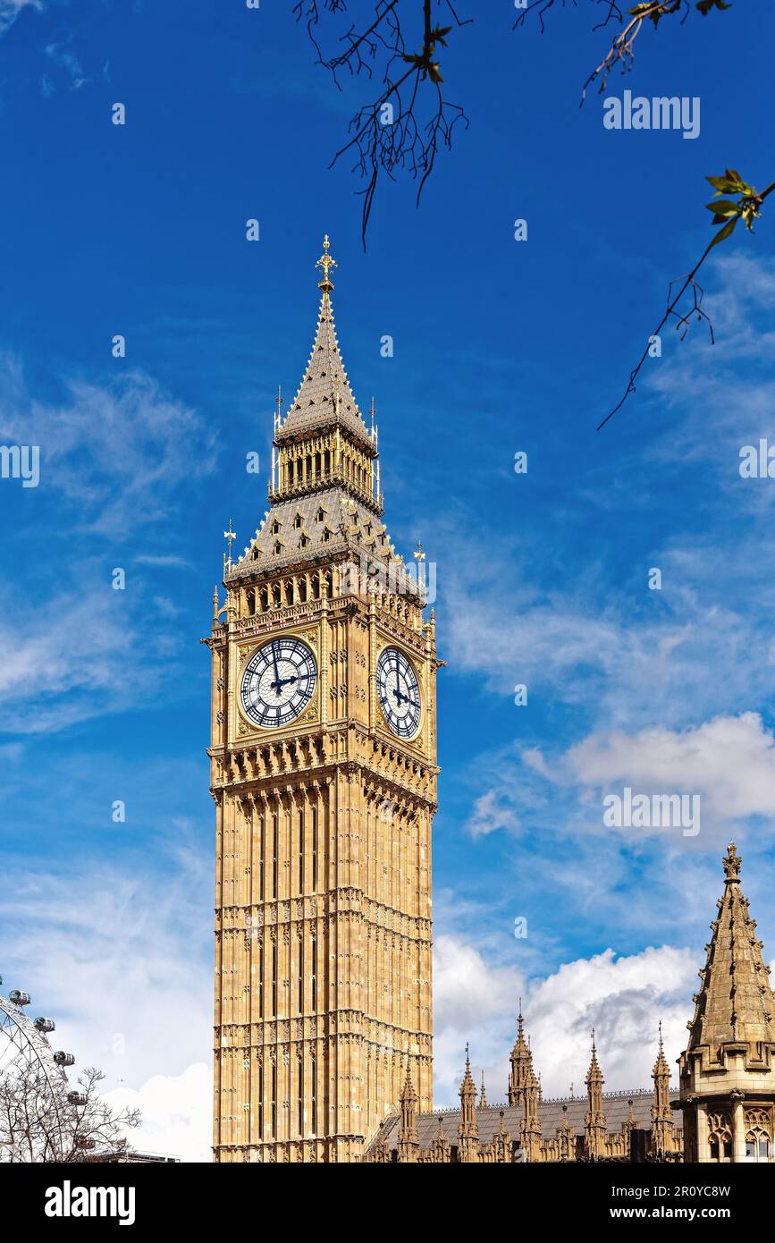 Big Ben or Elizabeth clock tower after extensive renovation on a sunny ...