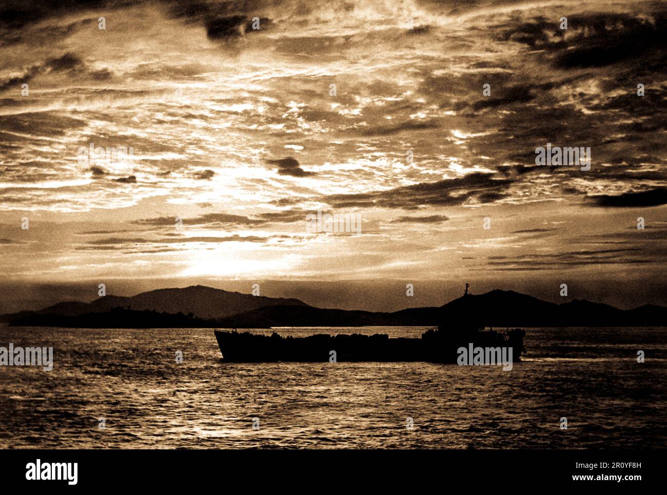 A U.N. LST slips into the harbor at Inchon prior to invasion by U.S ...