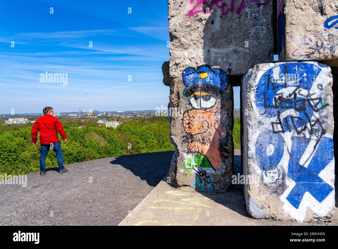 Slag pile hi-res stock photography and images - Alamy