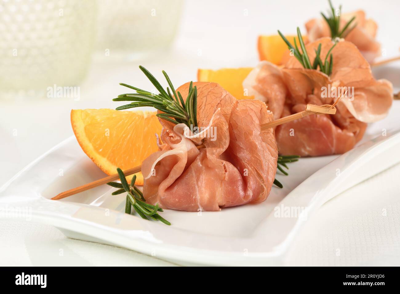 Bacon snack bags stuffed with dried tomatoes and mozzarella. A creative ...