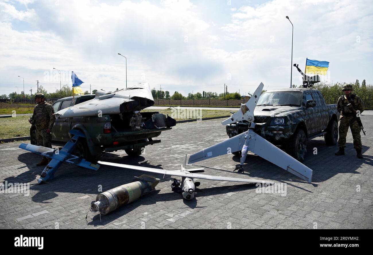 KYIV REGION, UKRAINE - MAY 10, 2023 - Ukrainian servicemen stand to ...