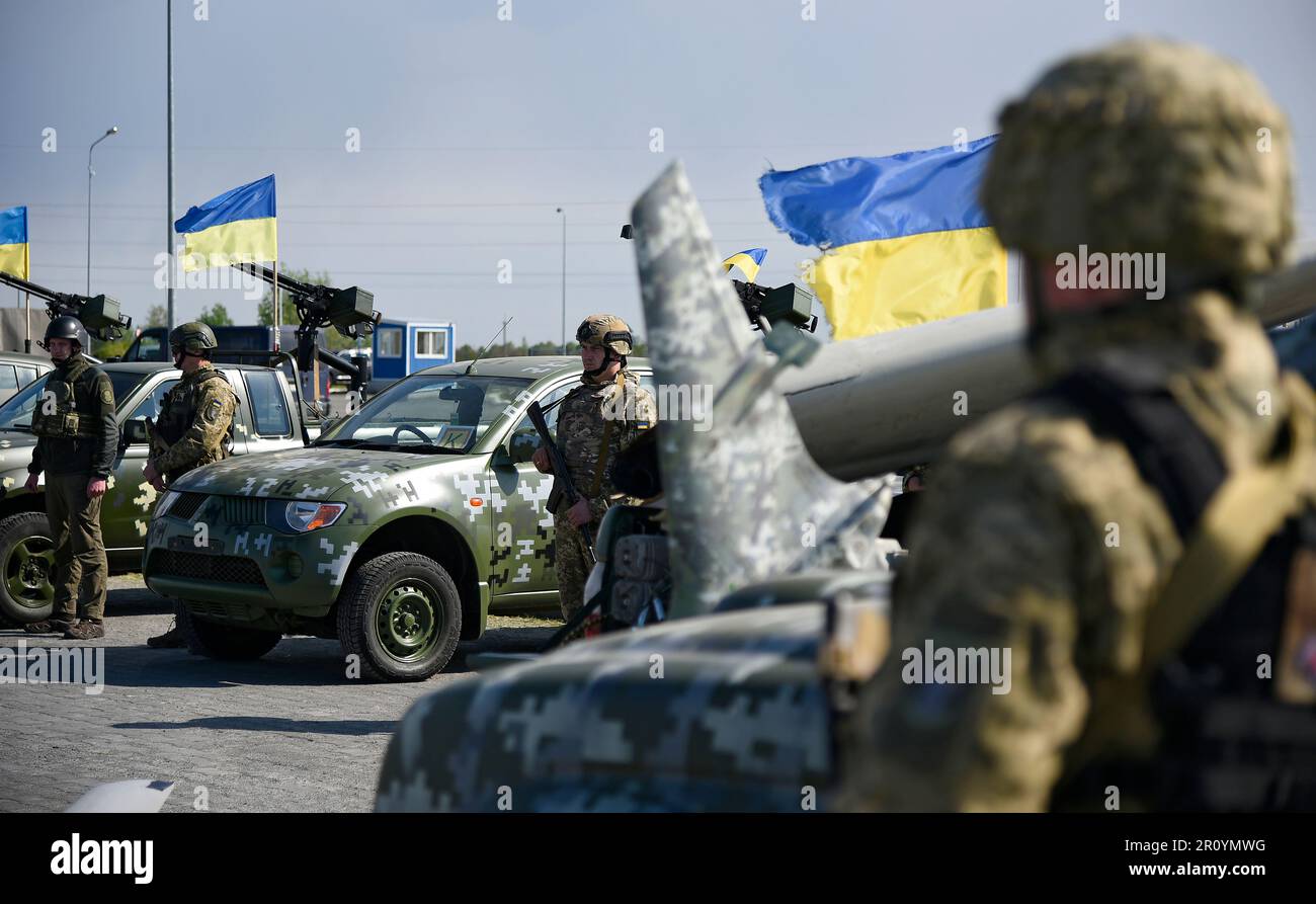 KYIV REGION, UKRAINE - MAY 10, 2023 - Ukrainian servicemen stand to ...