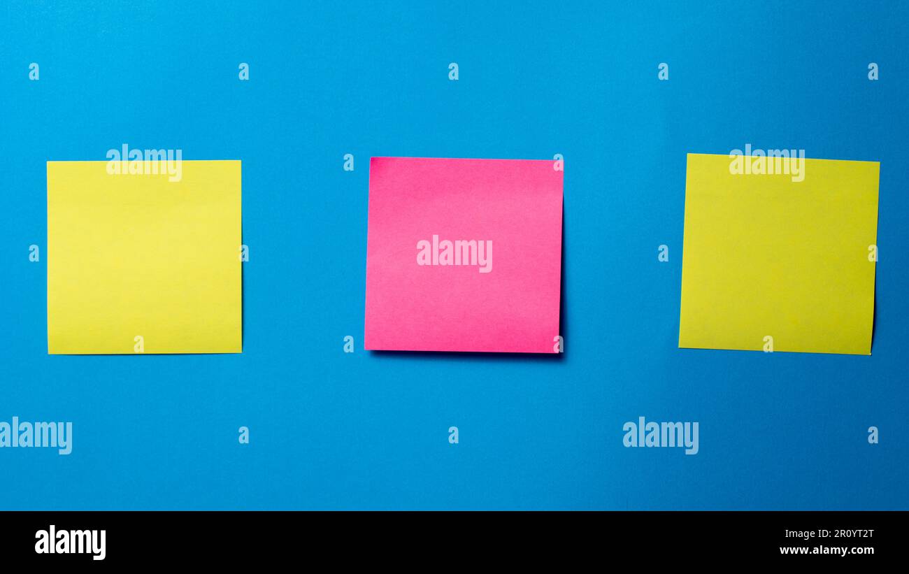 Adhesive sticky notepaper notepaper hi-res stock photography and images ...
