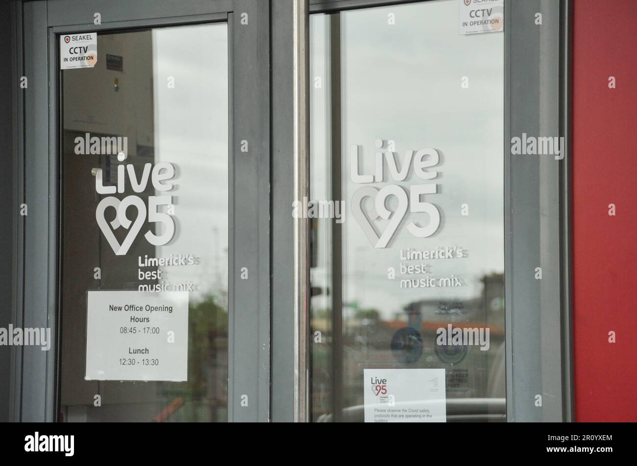 Live 95 limerick hi-res stock photography and images - Alamy