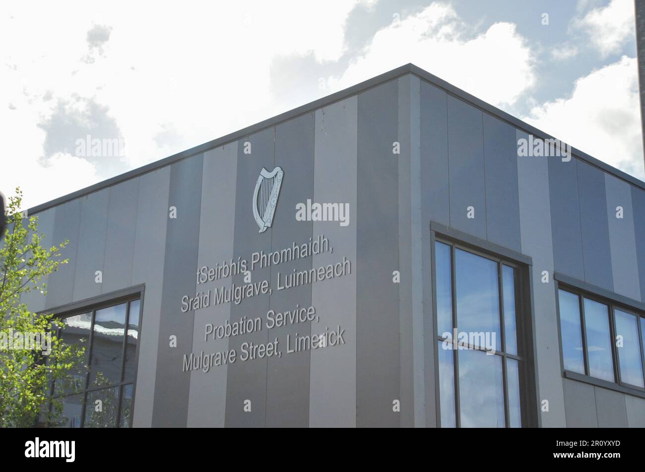 Limerick court office hi-res stock photography and images - Alamy